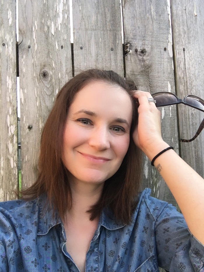 Tara Elizabeth (Author of Exalted)