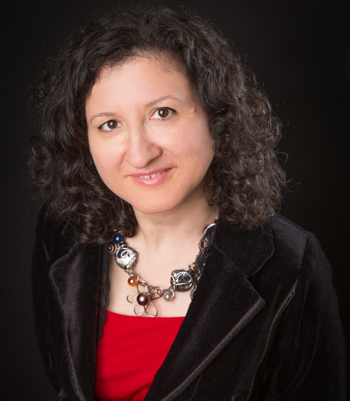 Luciana Longo (Author of Si Mangia! Memories, Lessons and Recipes from ...