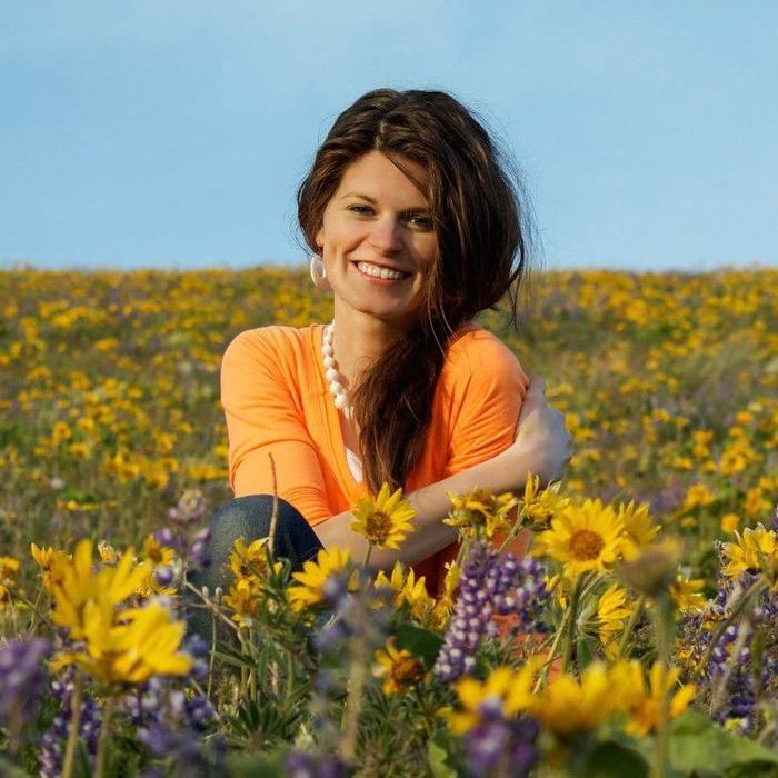 Jessica Blackburn (Author of The Echoing)