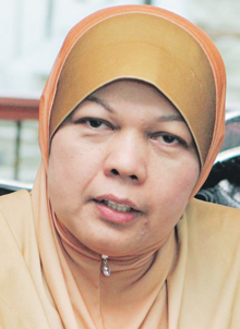 Fatini Yaacob (Author of Natrah)