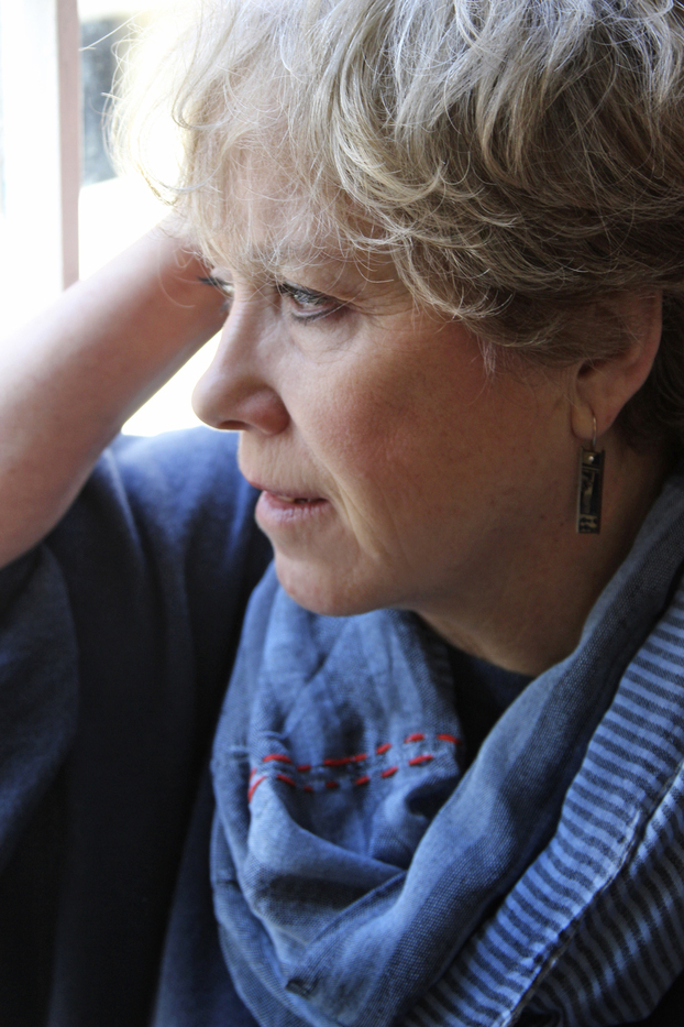 Sarah Maine (Author of The House Between Tides)