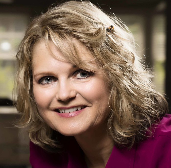 Cynthia Reeg (Author of From the Grave)