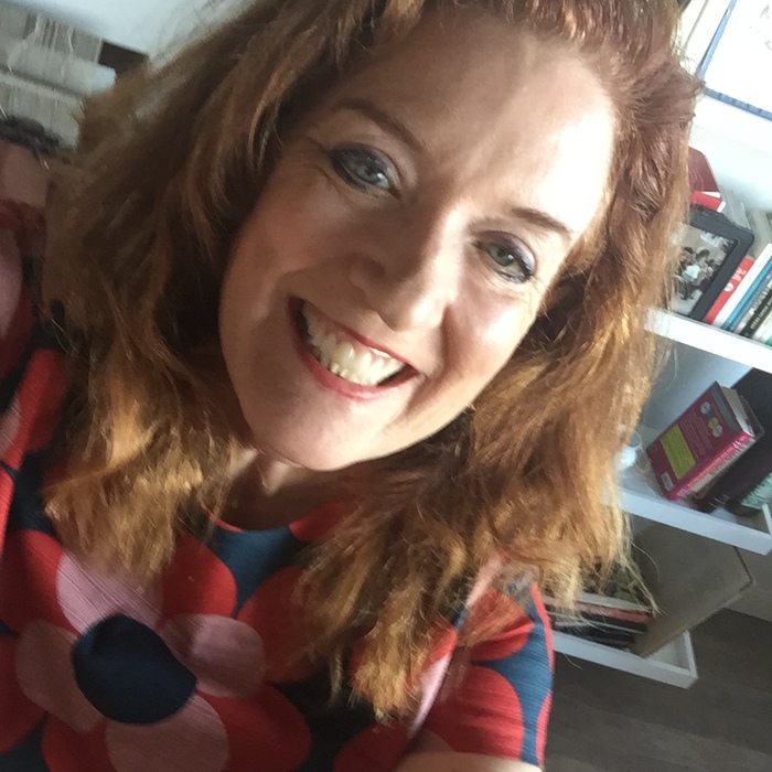 Eva Murray (Author of The Odyssey of Izzy)