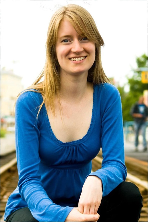 Deborah Willis (Author of Girlfriend on Mars)