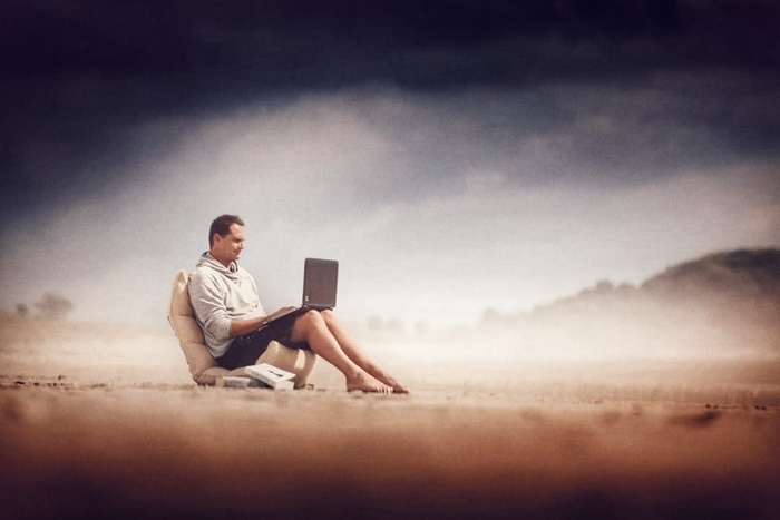 Russell Meek (Author of The Madness of Hallen)