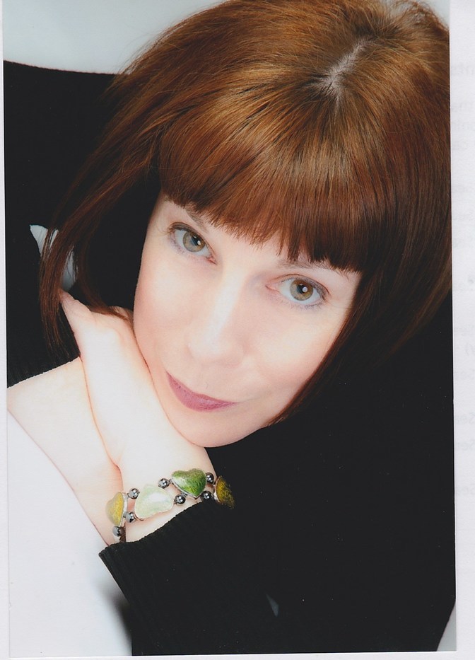 Julia Blake (Author of The Forest ~ a tale of old magic ~)