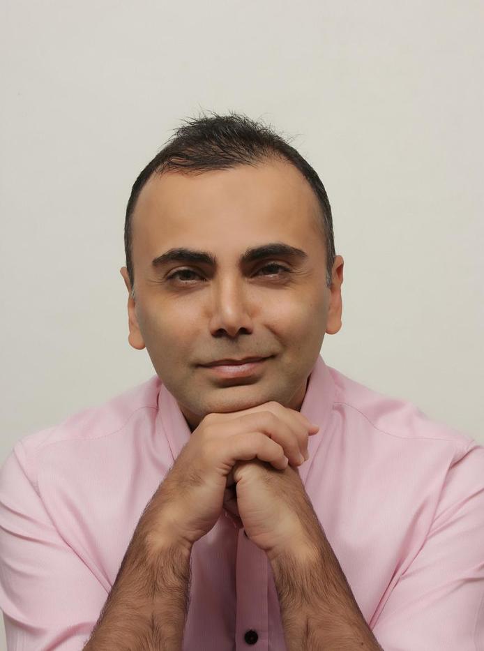 Yaron (Author of In the Beminding)