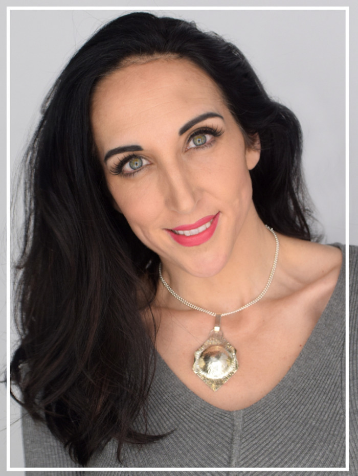 Angela Campagnoni (Author of I Want to See my Papa)