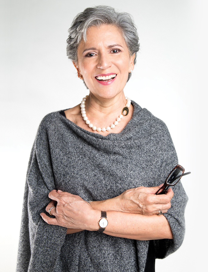 Rosa Barocio (Author of Disciplina Con Amor/ Discipline with Love)