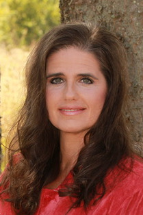 Mary Elizabeth Jackson (Author of Perfectly Precious Poohlicious)