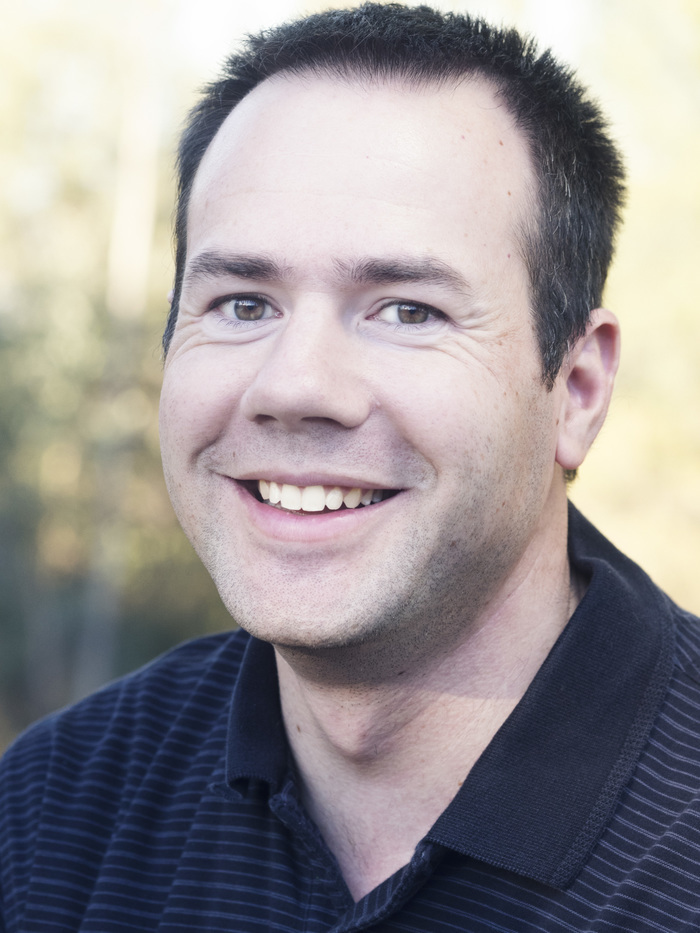 Eric Halpenny (Author of Thread and Other Stories)