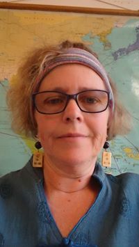 Lisa Milner (Author of Swimming Against the Tide)