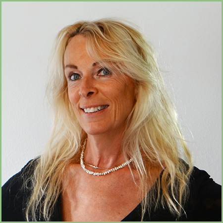 Anne-Marie Martens (Translator of Kus onder de sterren)