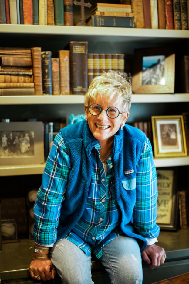 Lisa Jennett (Author of When I Last Saw Me)