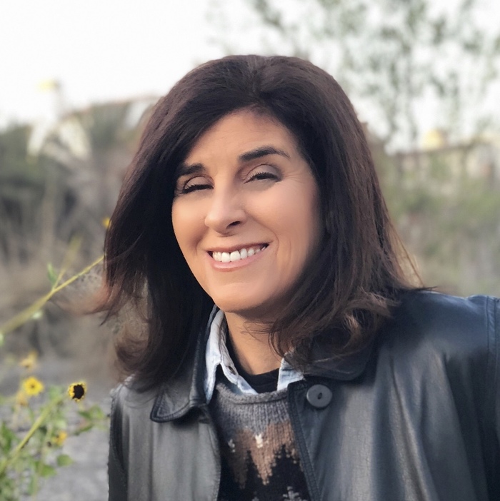 Marianne Robin-Tani (Author of Vanna White)