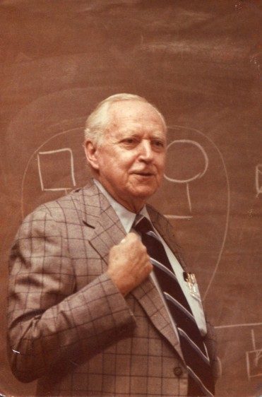 Murray Bowen (Author of Family Therapy in Clinical Practice)