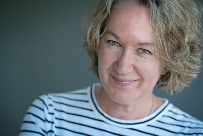 Lynne Vincent McCarthy (Author of Lonely Girl)