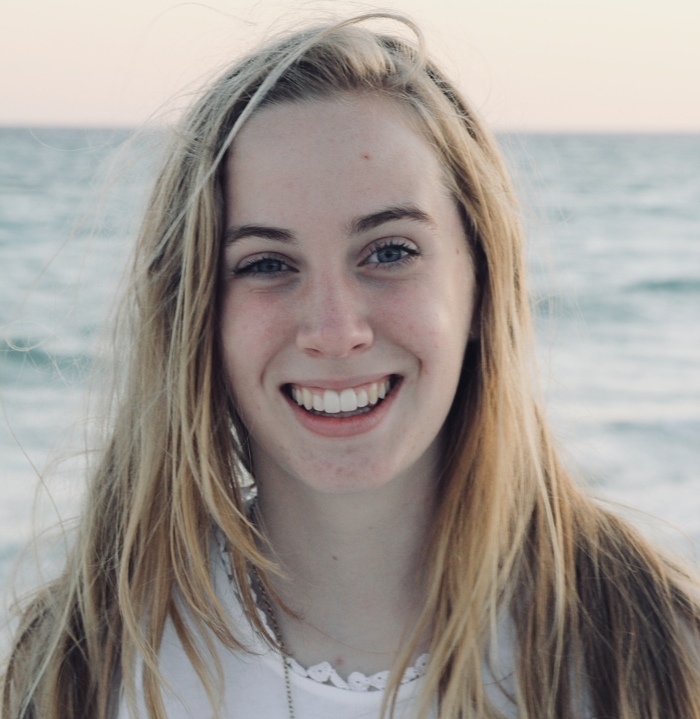 Ellie Cummins (Author of Day of Dust)