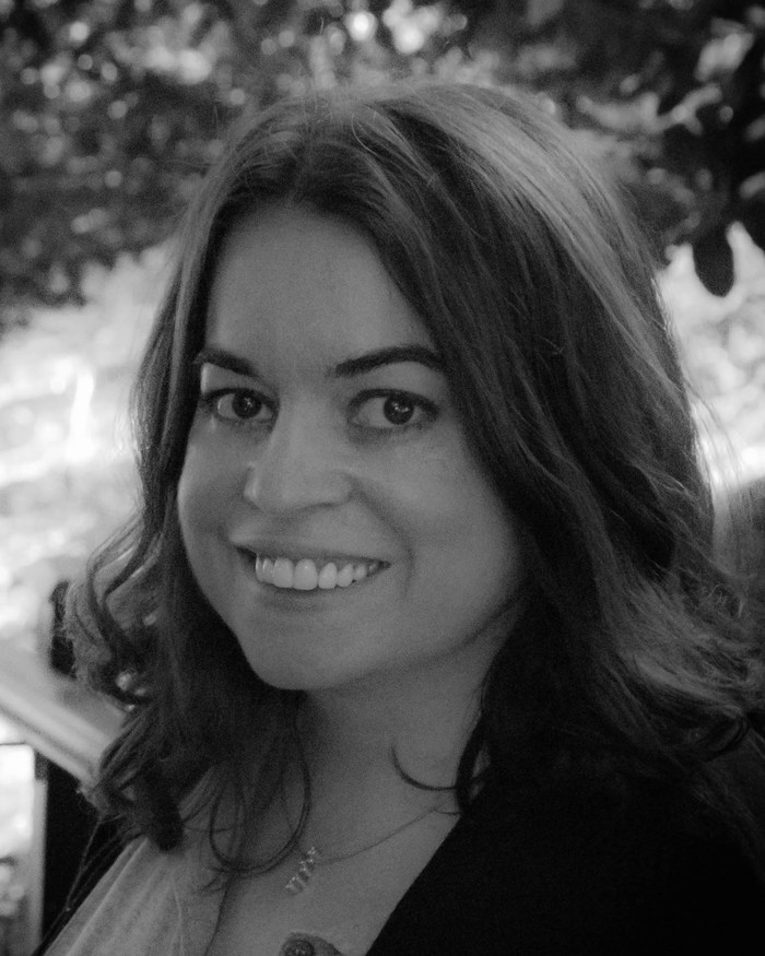 Laura Shepherd-Robinson (Author of The Square of Sevens)