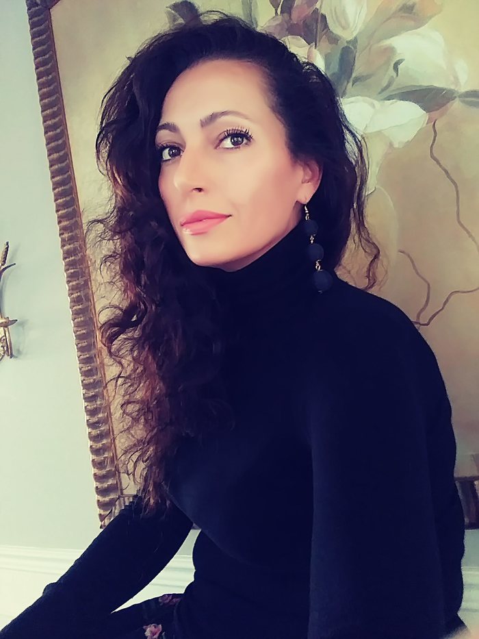 Maria La Serra (Author of The Proverbial Mr. Universe)