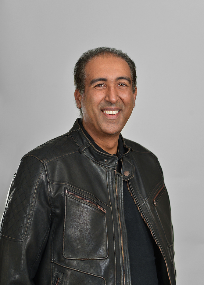 Peter Legend (Author of Strange Wyrld)