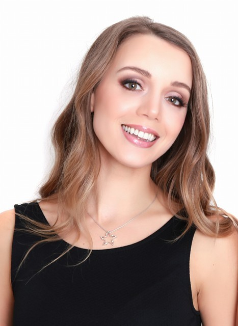 Lucy Knott (Author of The (Anti) Wedding Party)