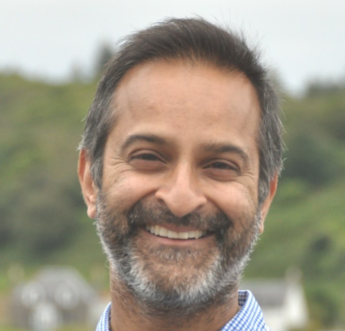 Joshua Raven (Author of 5fingers)