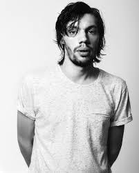 Daniël Vis (Author of Een woelend lichaam)