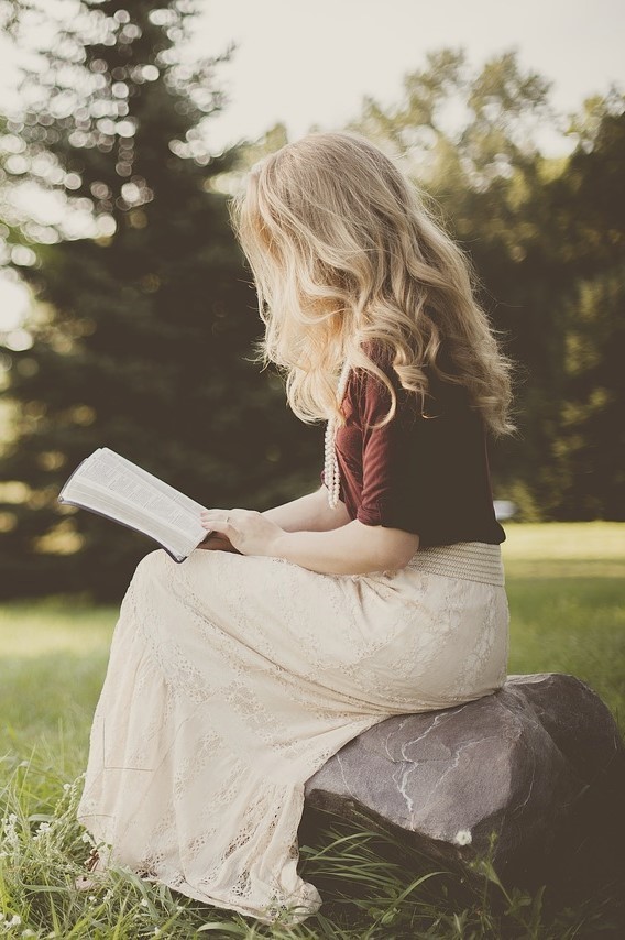 Isla Jones (Author of Winter Plague)