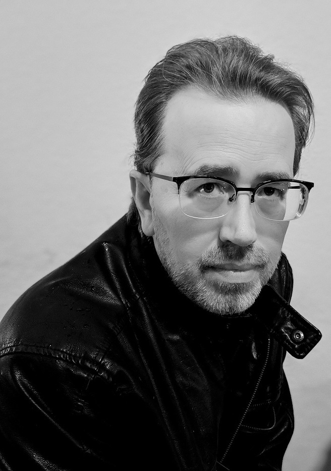 Russell Davis (Author of Lethal Diversion)