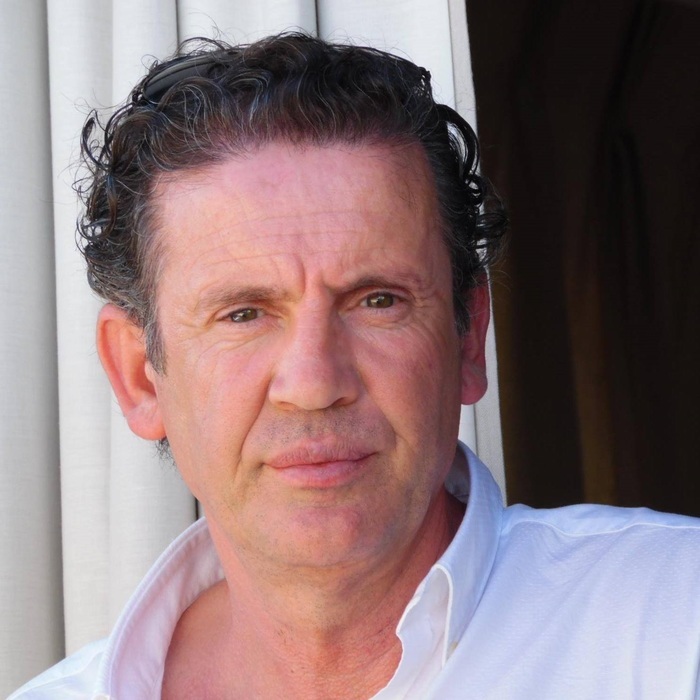 Luís Barriga (Author of Em Nome D' El Rey)