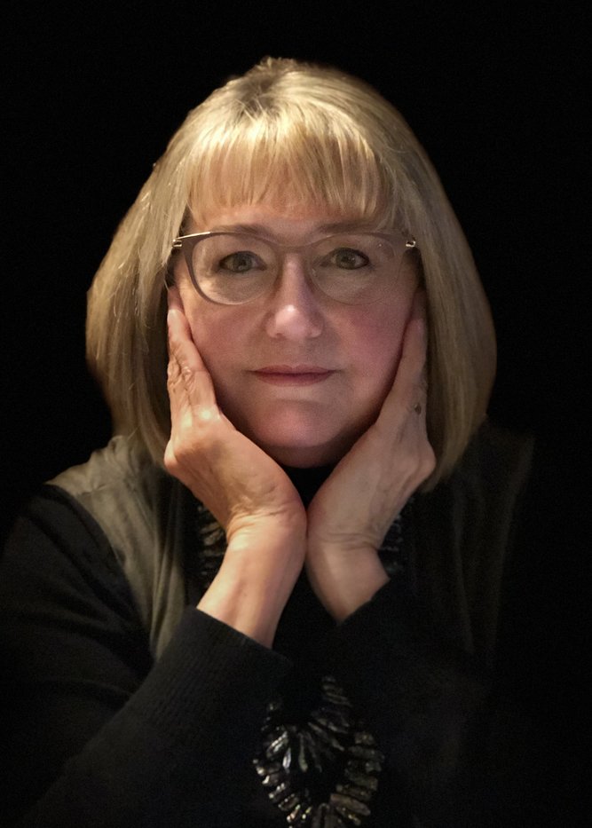 Connie McLennan (Illustrator of Domitila)