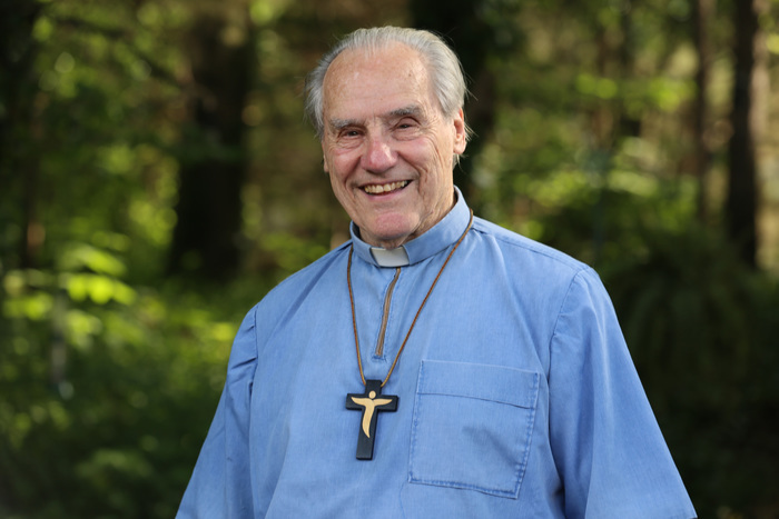 David M. Knight (Author of Reaching Jesus)