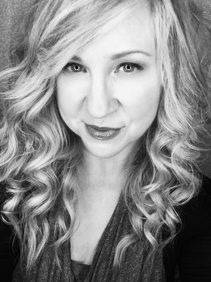 Tracey Shearer (Author of Entwine)