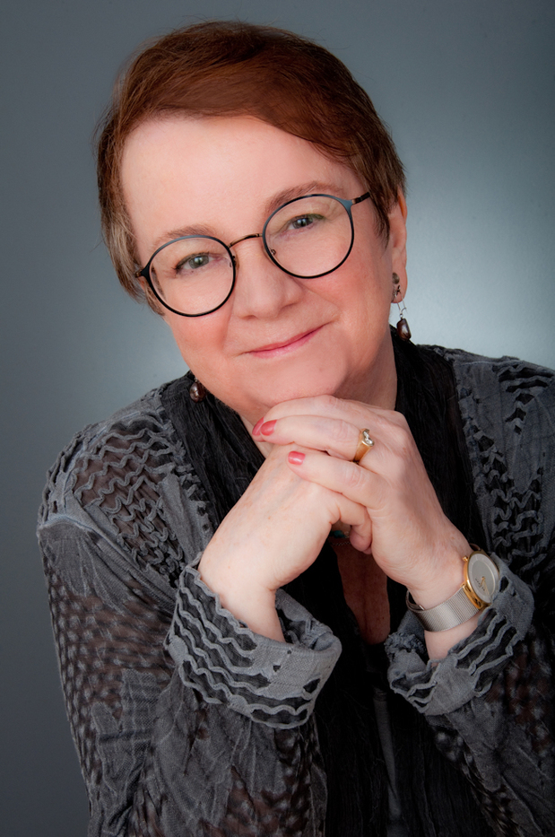 Elizabeth Hardinger (Author of All the Forgivenesses)