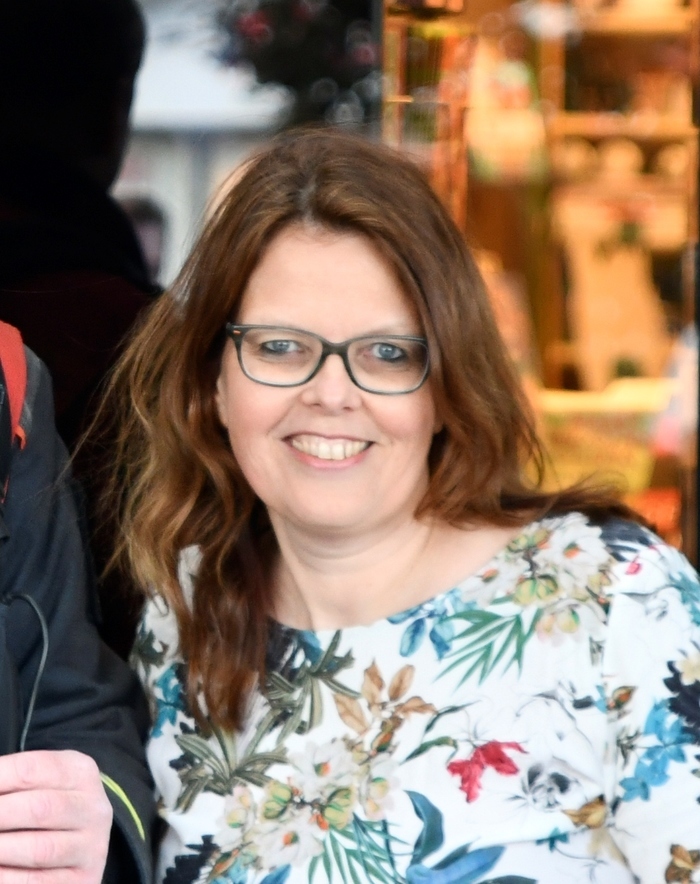 Alice Bakker (Author of Slapen doen we morgen weer)