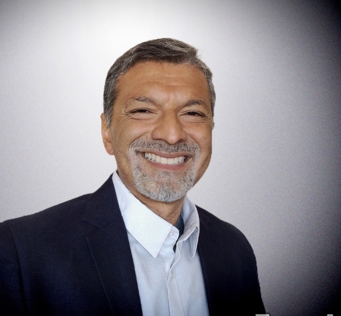 Kris Kelkar (Author of Relating Revolution)