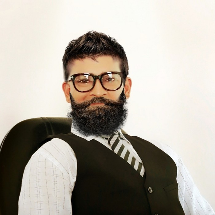 Del H. Khan (Author of আধুনিক দৃষ্টিকোণে সানজু'র দ্য আর্ট অব ওয়ার)