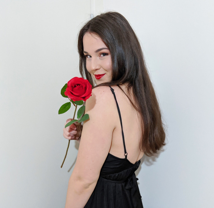 Ann Valett (Author of Clique Bait)