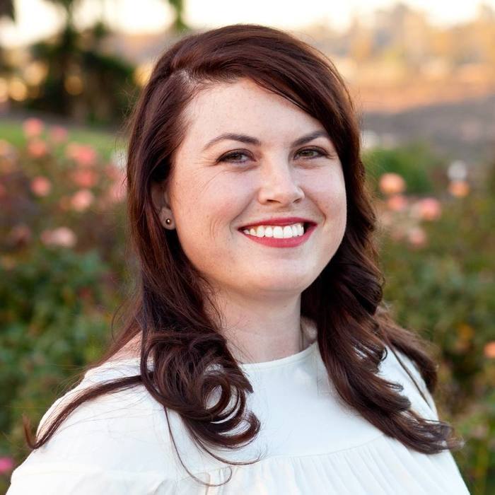 Shannon Fox (Reader of Last One Down the Aisle Wins)