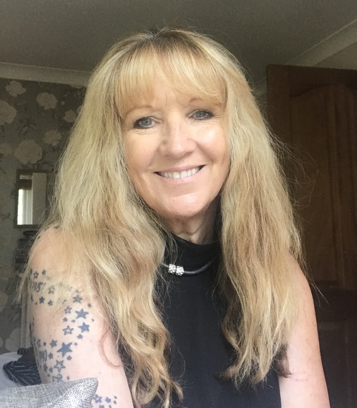 Lynne Barrett-Lee (Author of Julia Gets a Life)