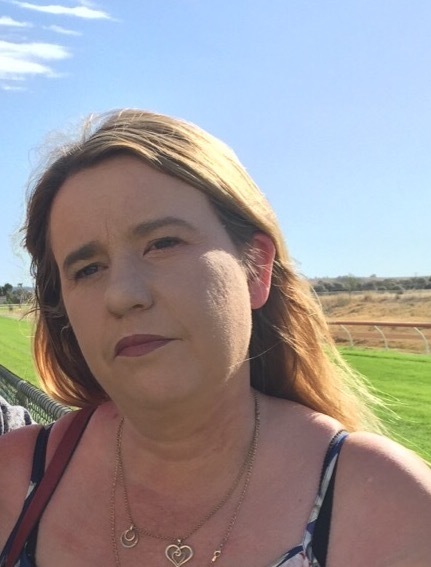 Tee Smith (Author of Elegant Retribution)