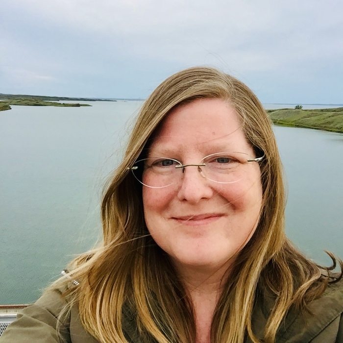 Victoria Bell (Author of The Sword of Pearls)