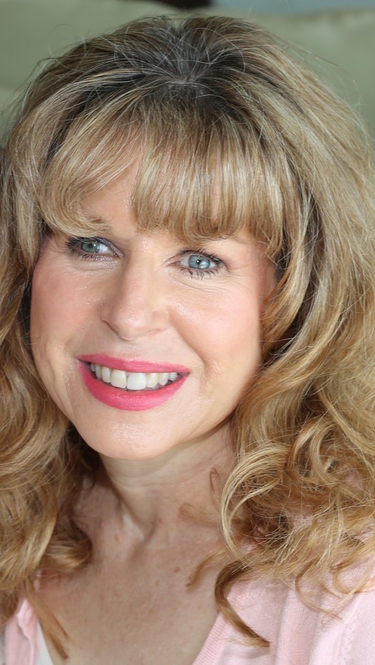 Diana Wolfe (Author of Bubbles & Gold and the Magic Bones)