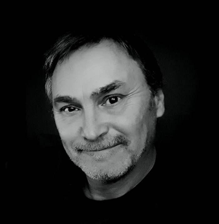 Andrew Barrett (Author of The Note)