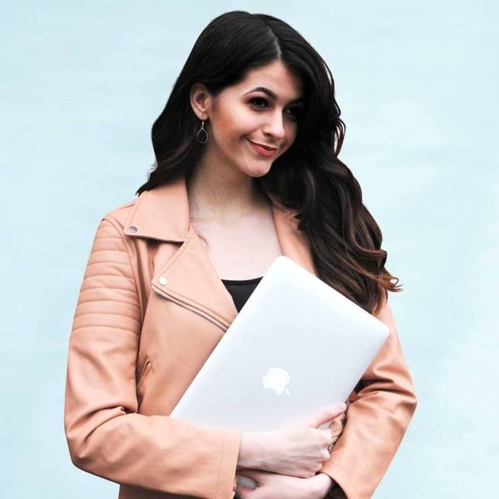 Ana Skyes (Author of The She Approach To Starting A Money-Making Blog ...