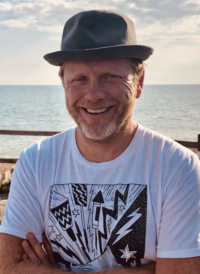 Tim Wesson (Illustrator of Los juguetes espías)