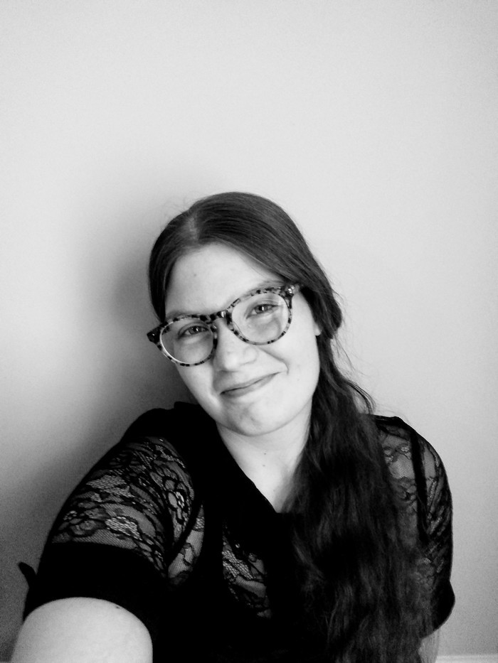 Keri Lynn (Author of Pancakes, Bacon & a Side of Murder)