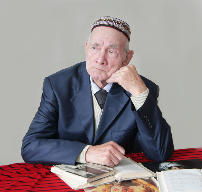Kayum Tangrykuliev (Author of The Boy and the Camel)