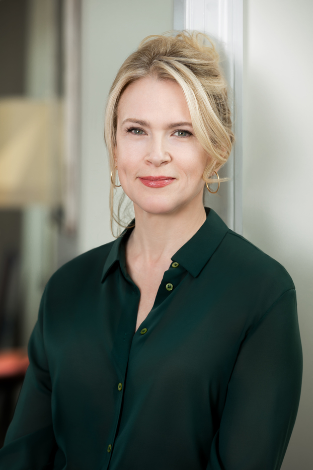 Mary Dixie Carter (Author of The Photographer)